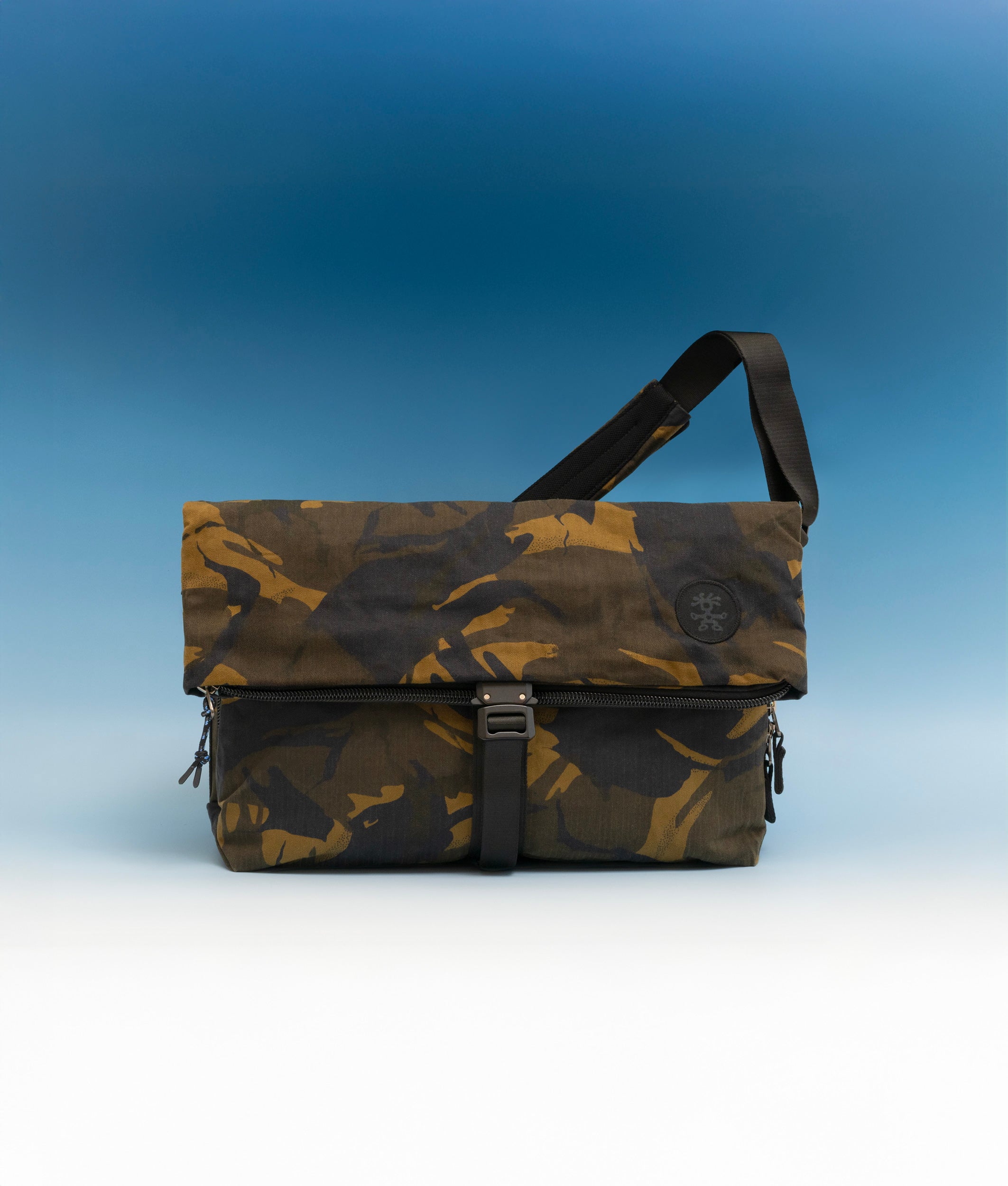 Chi Chi - Month On Month – Crumpler Australia